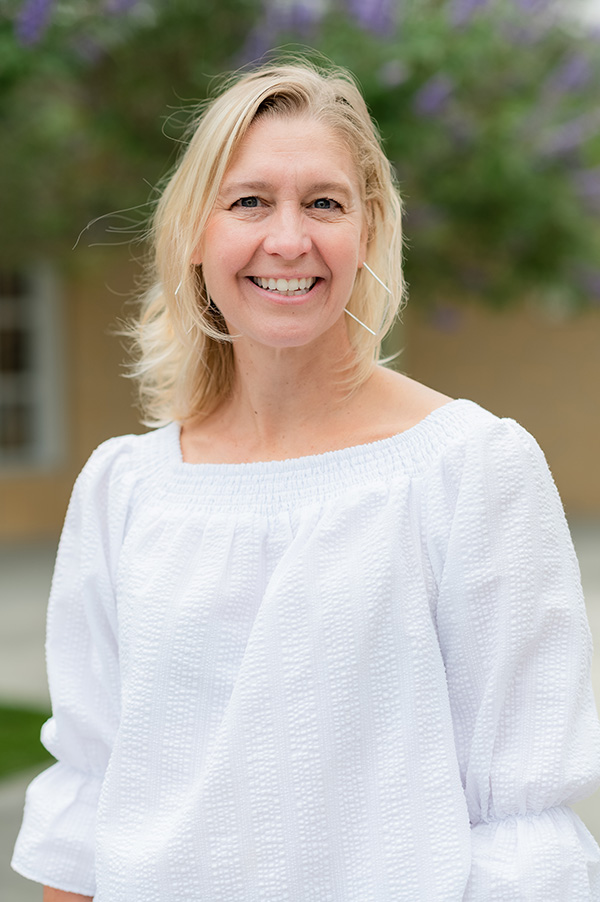 Admin Staff - Daniel Island Academy